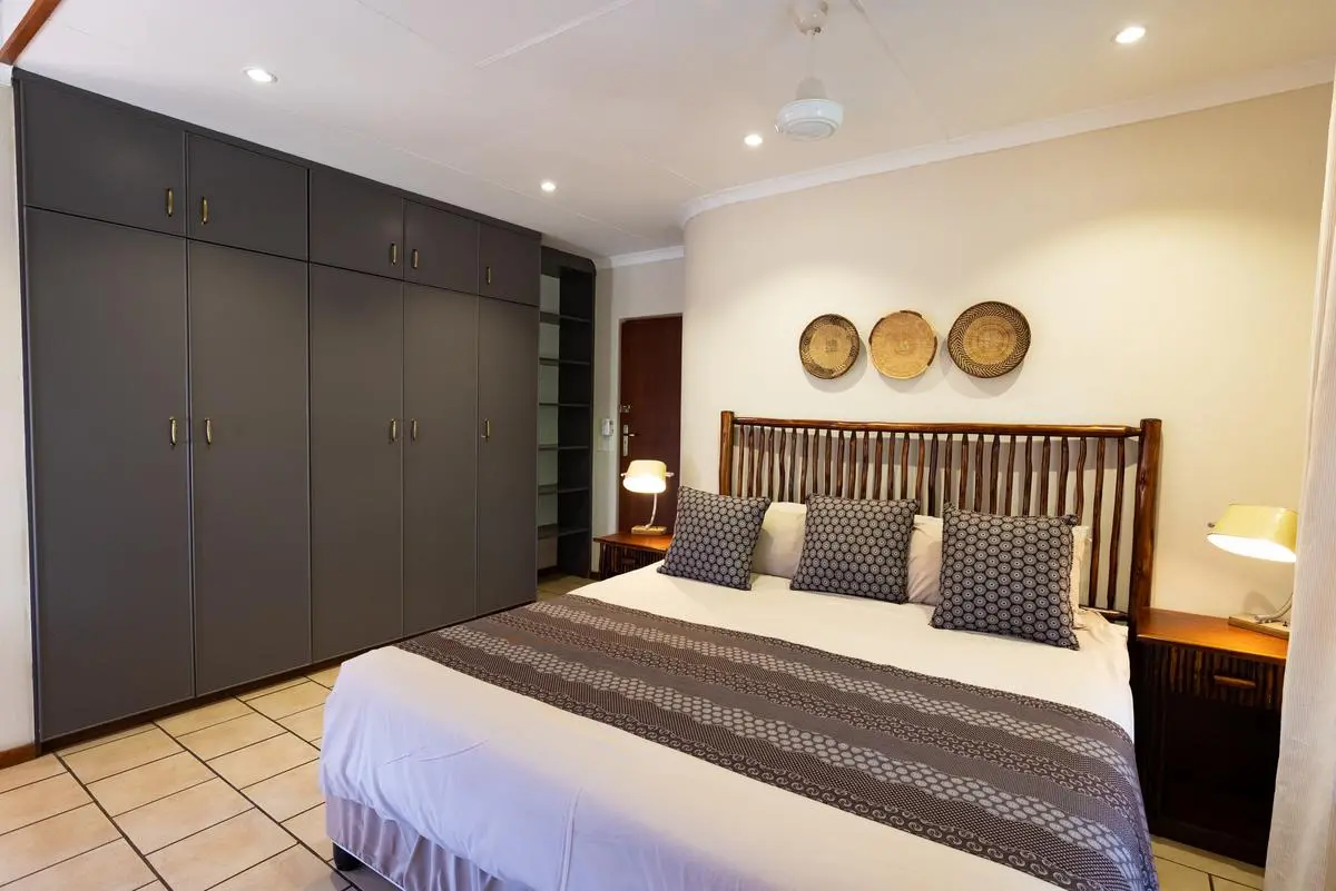 Milima Big 5 Safari Lodge - safari lodge in Greater Kruger National Park