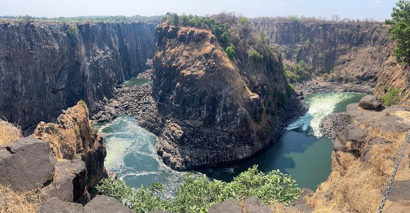 Victoria Falls Safaris - Tours, packages and lodging